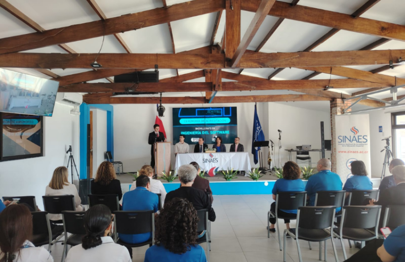 Inicio - Universidad CENFOTEC